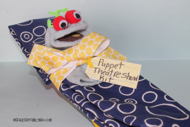 DIY Traveling Puppet Theater Curtain {Encouraging Imaginative Play ...